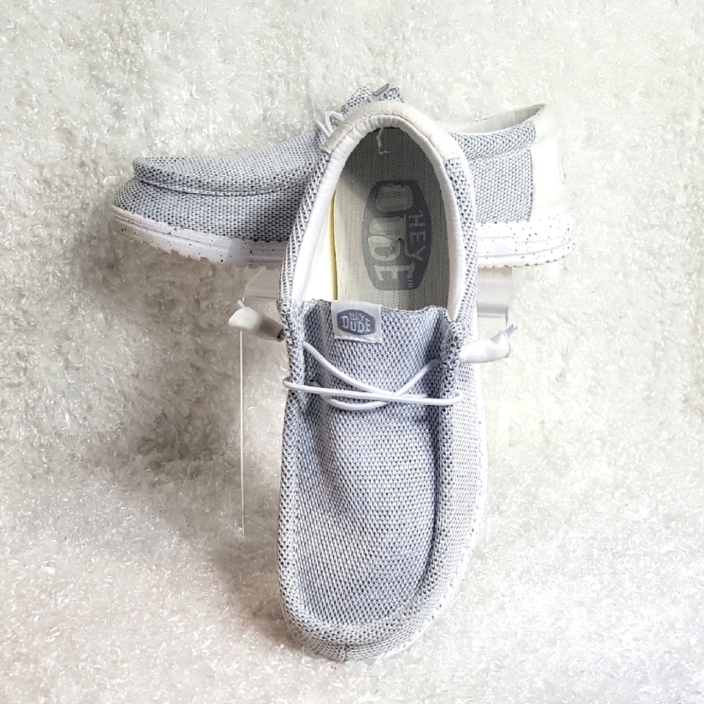 Euc Men's Hey Dude Wally Sox, Stone White, Size 9 - Gem